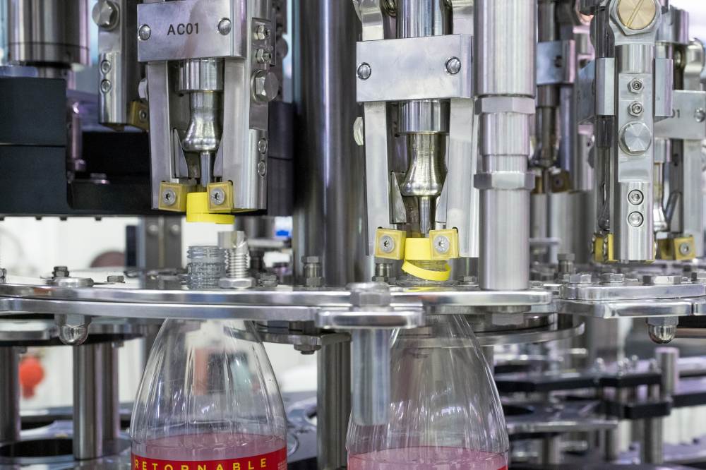 Unscrew caps? Smart solution for circular economy of bottles to be ...