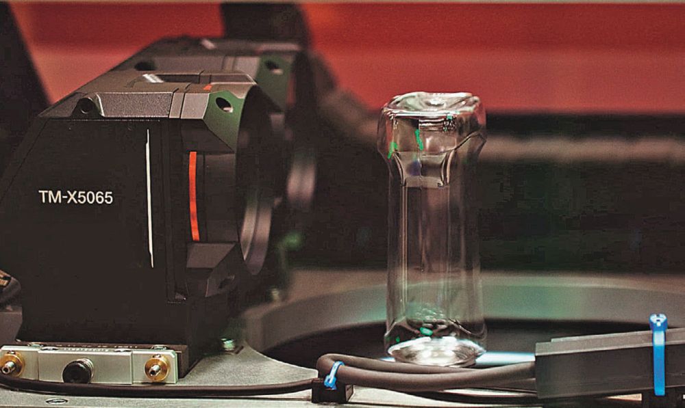 PET bottle inspection machine: high precision with camera sensors